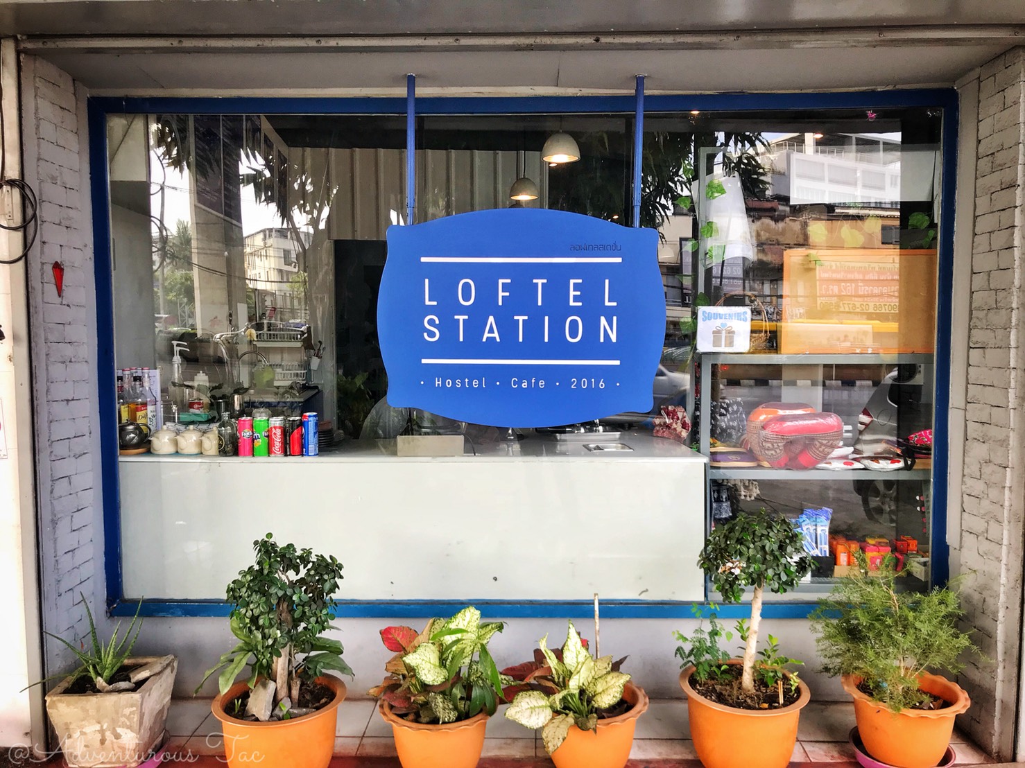 【Loftel Station】フアランポーン駅すぐ近く！電源とWi-Fi完備のホステルカフェ | Asian Traveller from バンコク