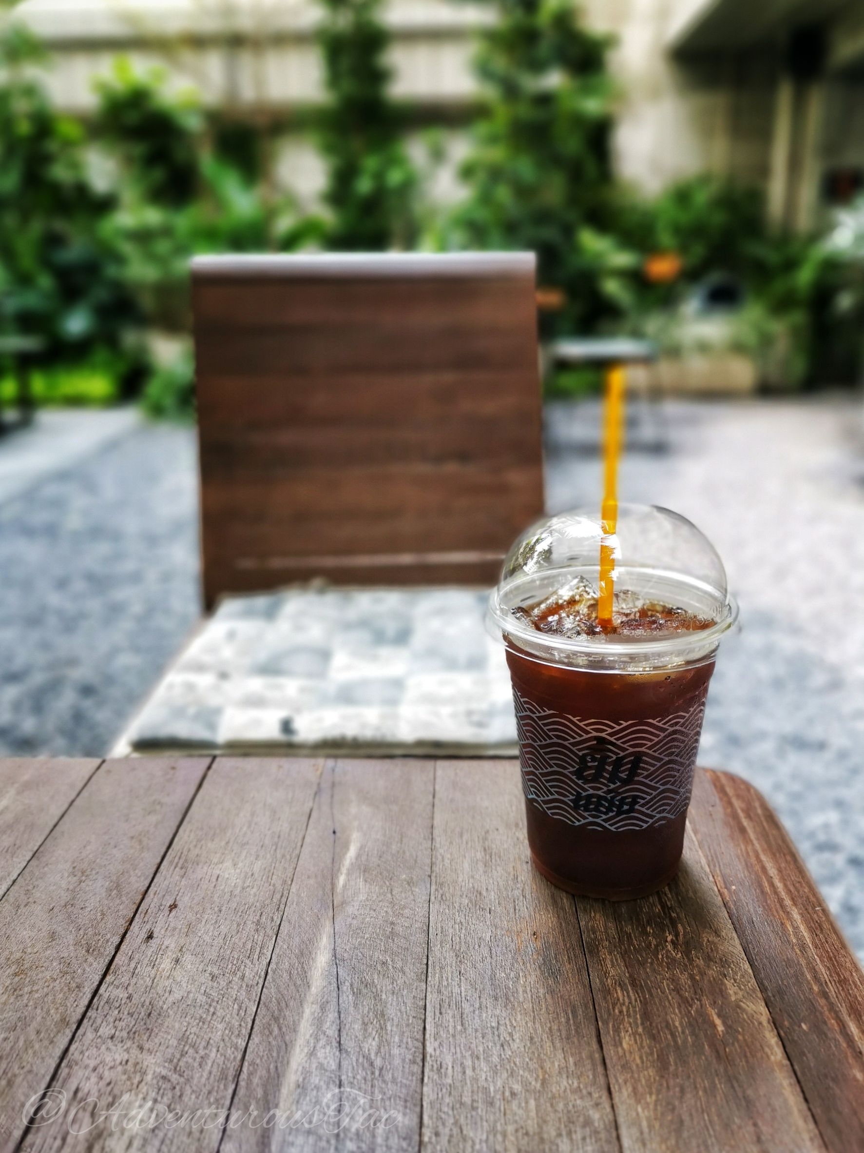 【Yim Yam Hostel】ラチャテウィー駅すぐ！裏庭が素敵なカフェ | Asian Traveller from バンコク