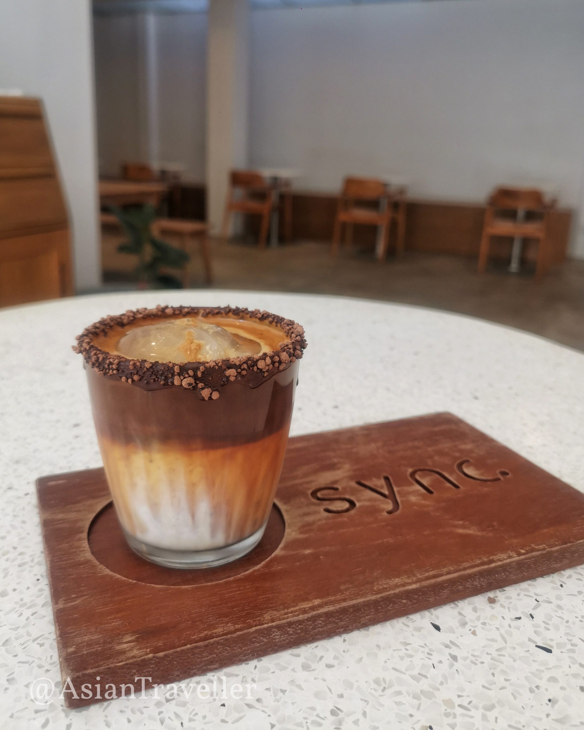 【sync coffee bar & roastery】プーケット・カマラビーチで外国人に人気のカフェ | Asian Traveller from バンコク